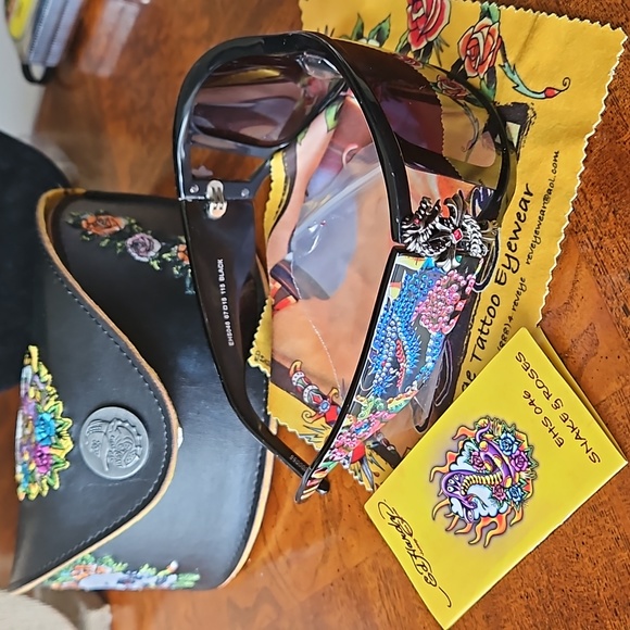 Ed Hardy | Accessories | Ed Hardy Rare O46 Sunglasses Vintage With Case ...